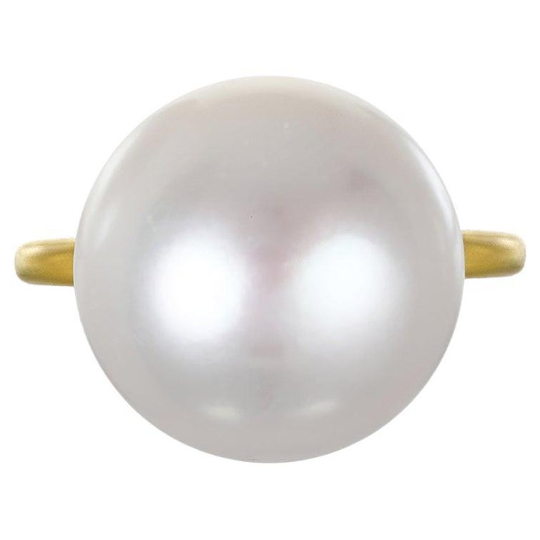 Faye Kim 18 Karat Gold Single Pearl Ring For Sale at 1stDibs