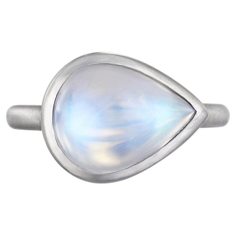Faye Kim Platinum Pear Shape Ceylon Moonstone Ring For Sale at 1stDibs