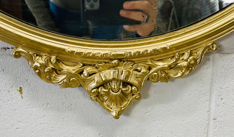 Federal Style Gilt Painted Wood Round Wall Mirror For Sale at 1stDibs