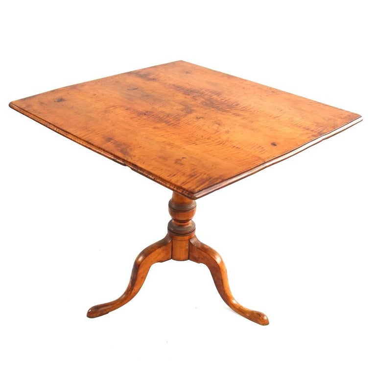 Federal Tiger Maple Tilt-Top Tea Table For Sale at 1stDibs