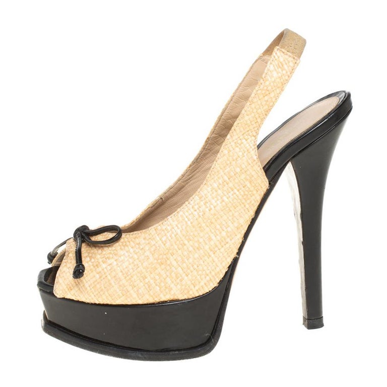 Fendi Beige Woven Raffia Slingback Sandals Size 36 at 1stDibs
