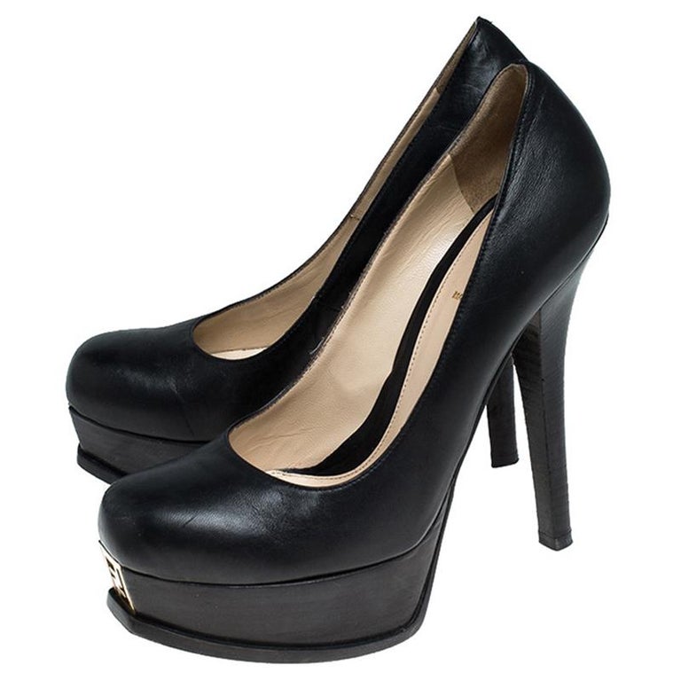 Fendi Black Leather Zucca Round-Toe Platform Pumps Size 38 at 1stDibs