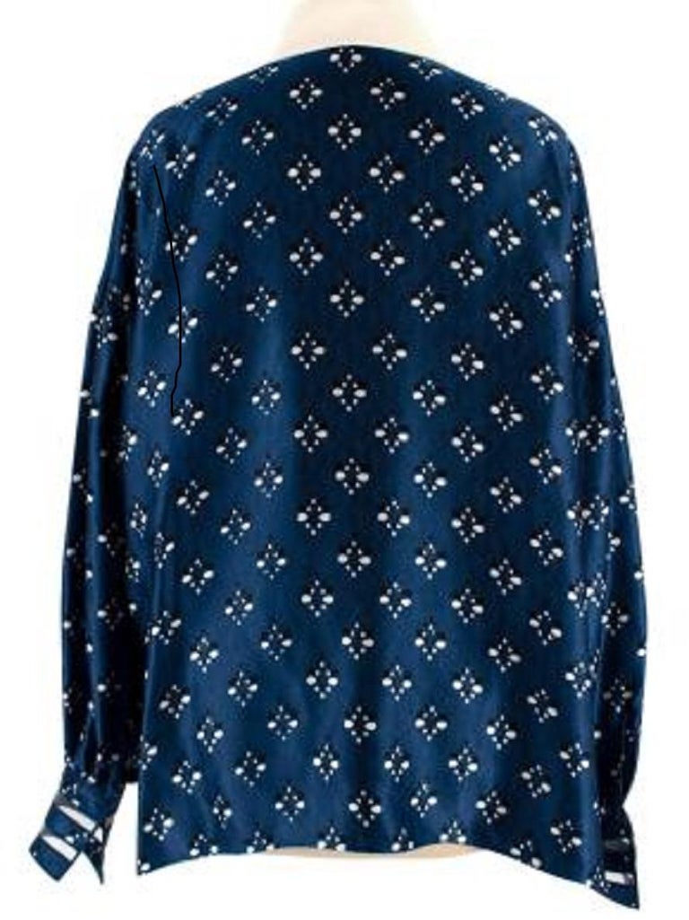 Fendi Blue and Cream Silk Patterned Collared Shirt For Sale at 1stDibs