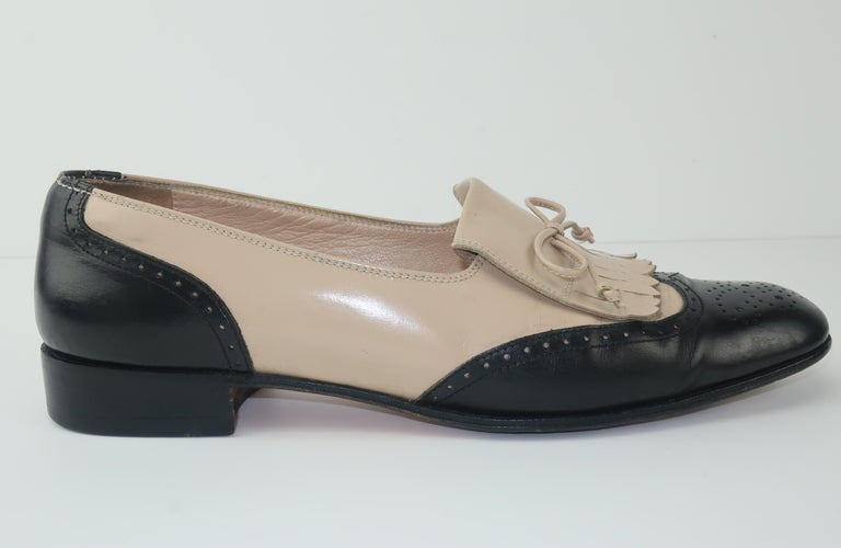 Ferragamo Two Tone Spectator Black Leather Kiltie Shoes, Sz 8 AA For ...