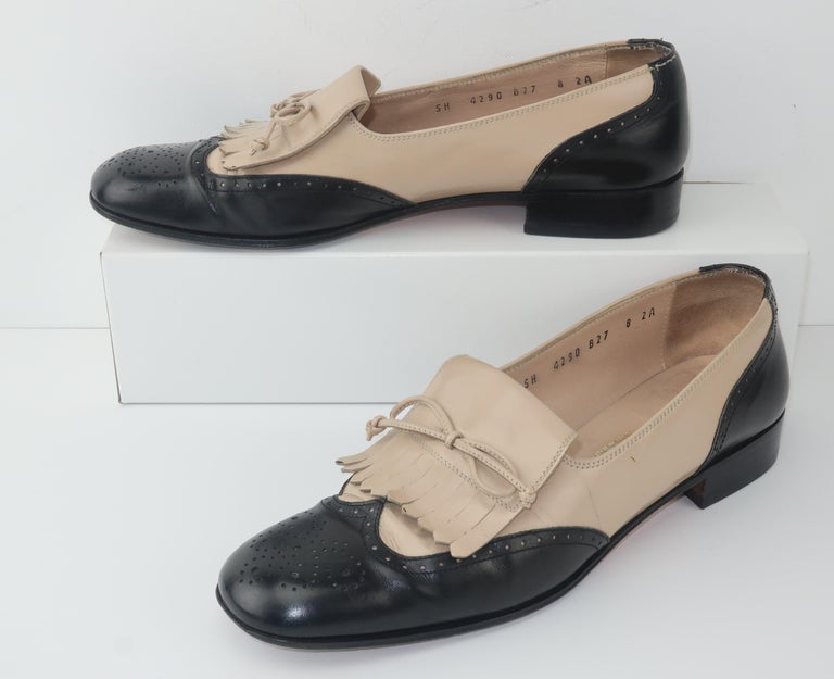 Ferragamo Two Tone Spectator Black Leather Kiltie Shoes, Sz 8 AA For ...