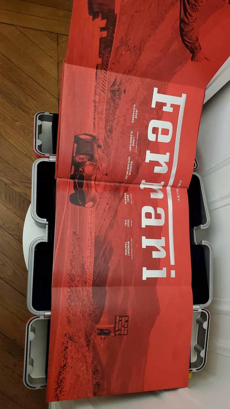Livre de table Ferrari Taschen En vente sur 1stDibs