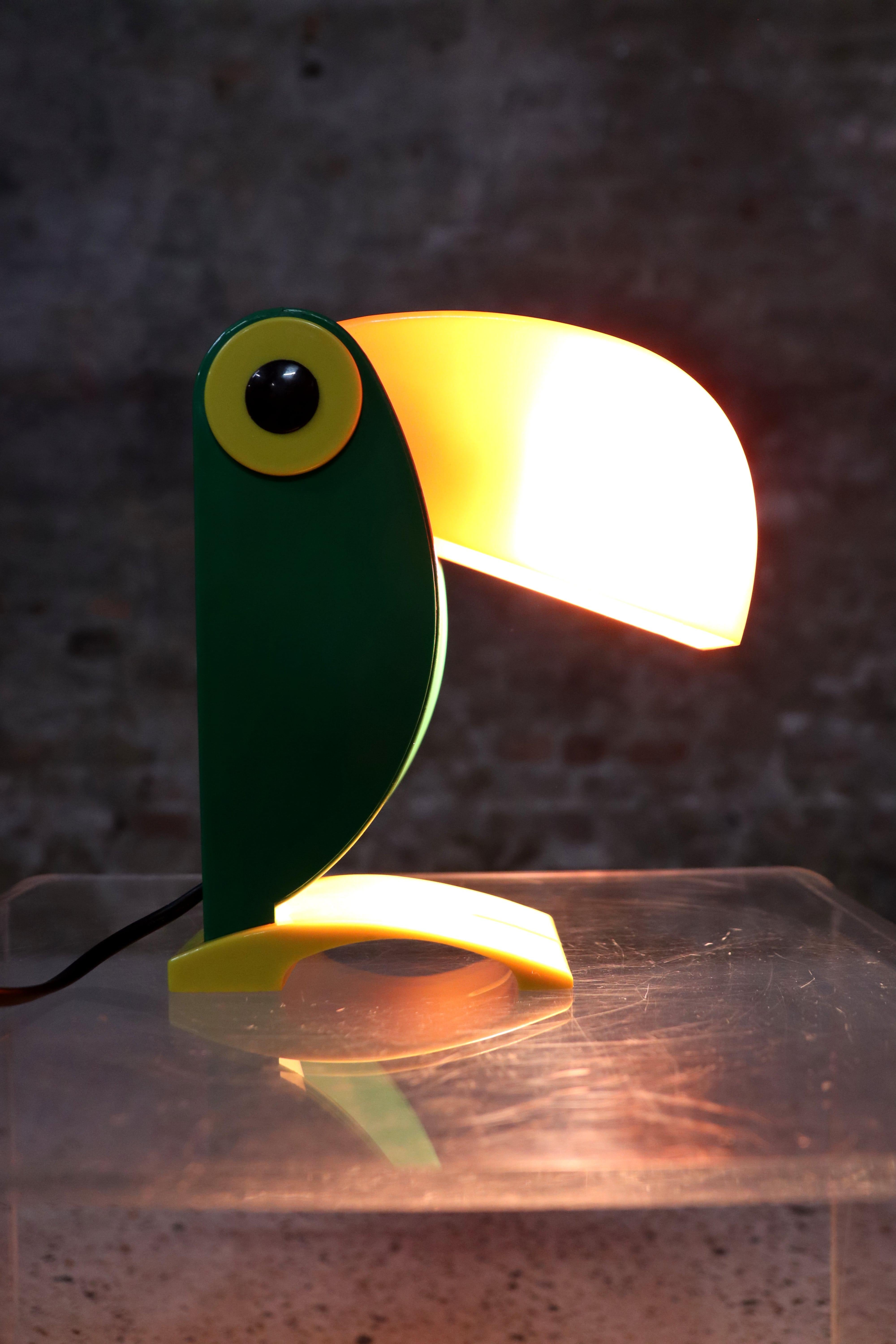 Ferrari – Toucan Lamp – Green – Old Timer – 1970 For Sale at 1stDibs