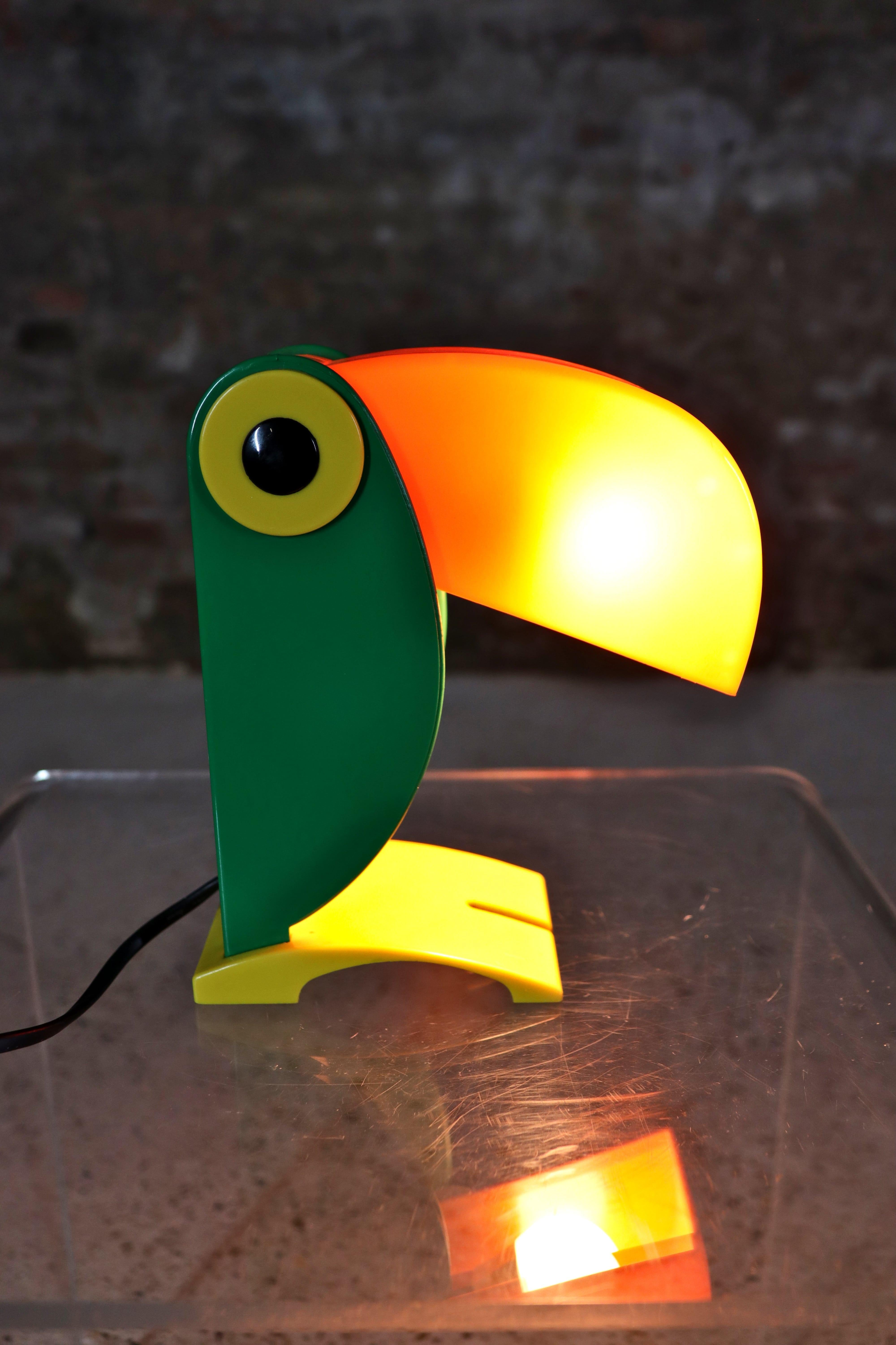 Ferrari – Toucan Lamp – Green – Old Timer – 1970 For Sale at 1stDibs