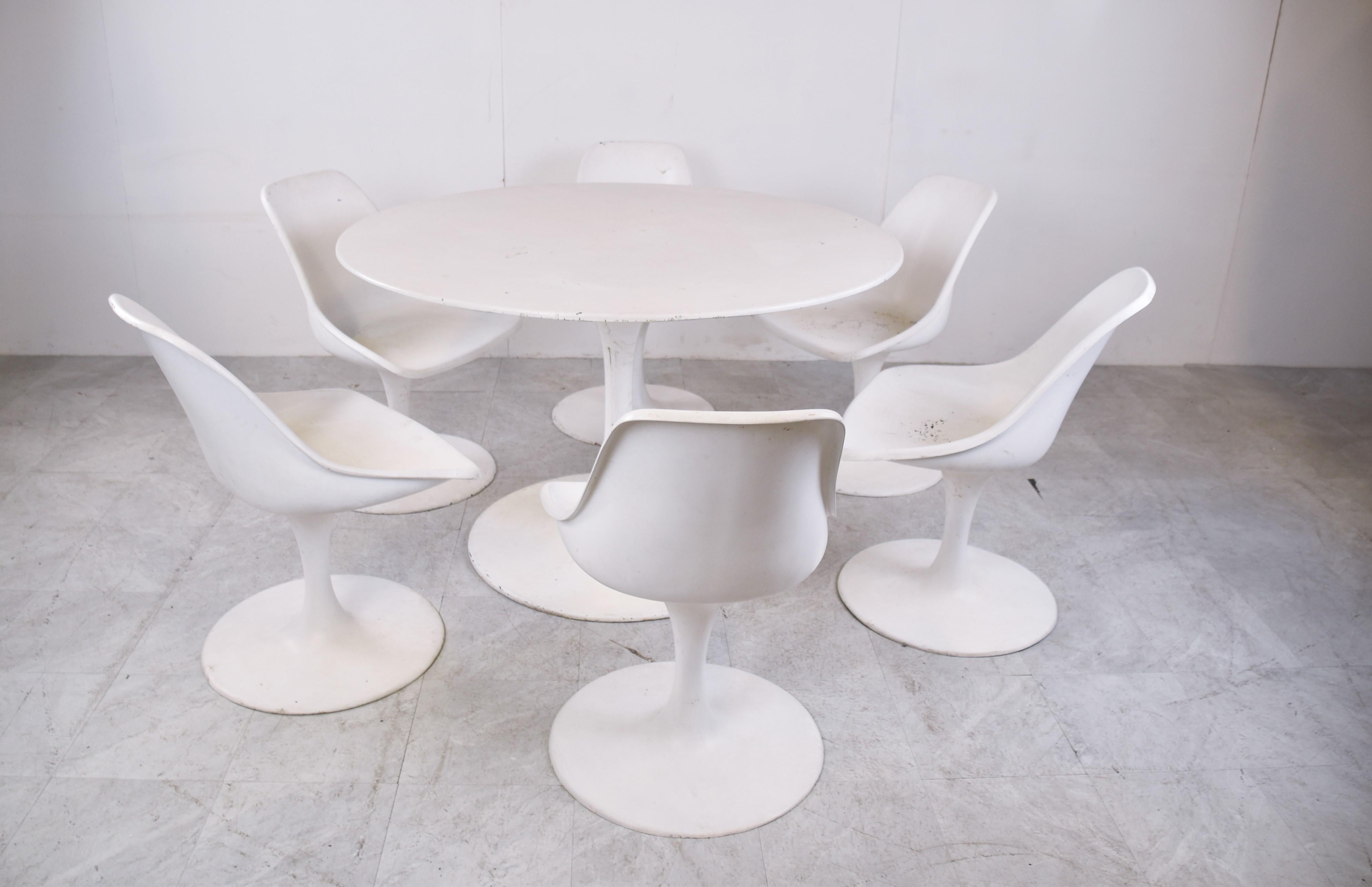 Fiberglass space age dining set, 1960s at 1stDibs