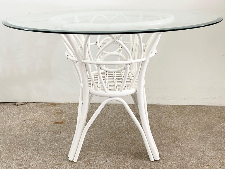 Ficks Reed Lattice Pattern Small Round Dining Table For Sale at 1stDibs