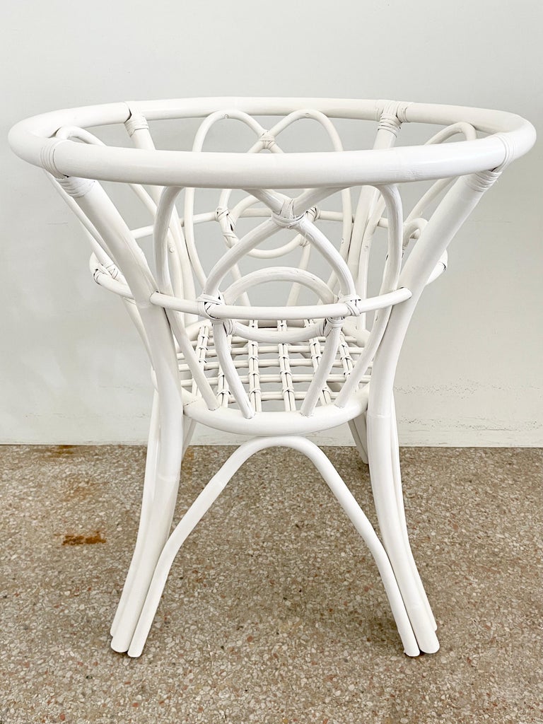Ficks Reed Lattice Pattern Small Round Dining Table For Sale at 1stDibs