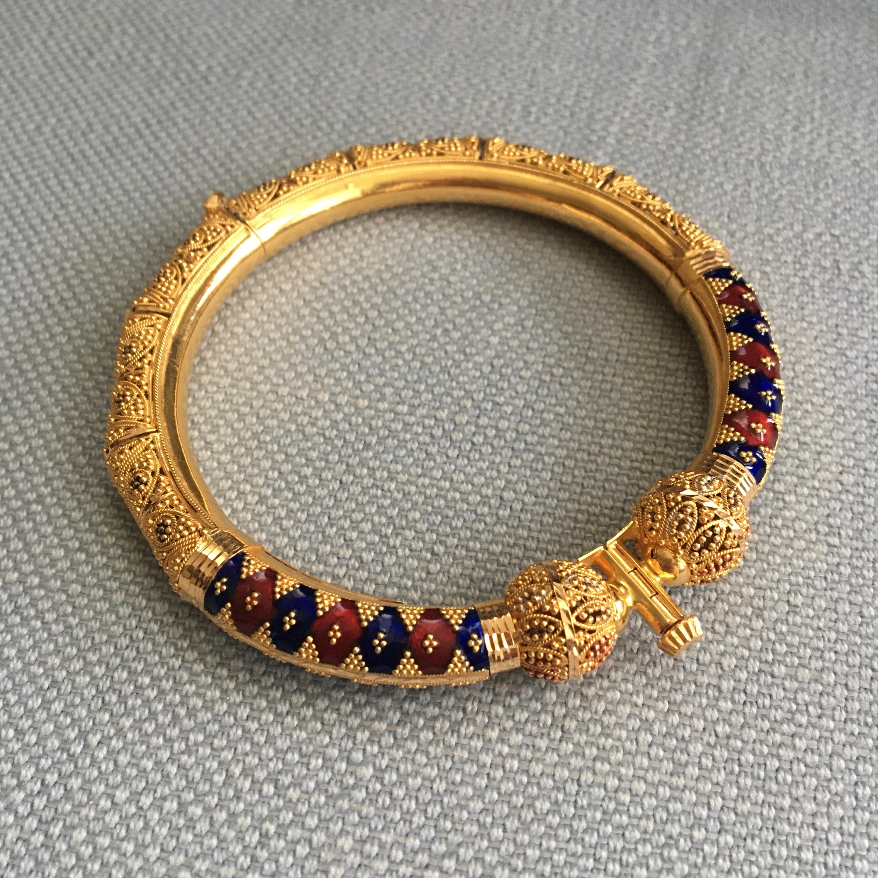 20 Karat Yellow Gold Filigree Enamel Bangle Bracelet For Sale at ...
