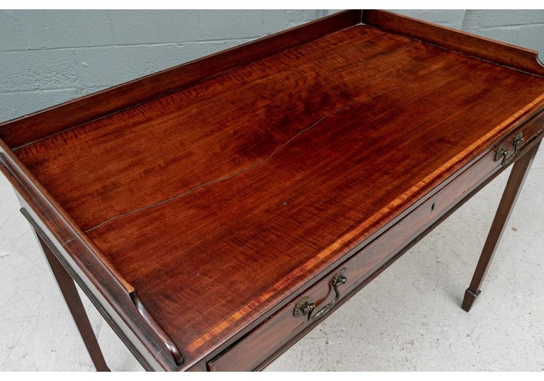 Fine 19th Century Sheraton Style Mahogany Desk For Sale at 1stDibs