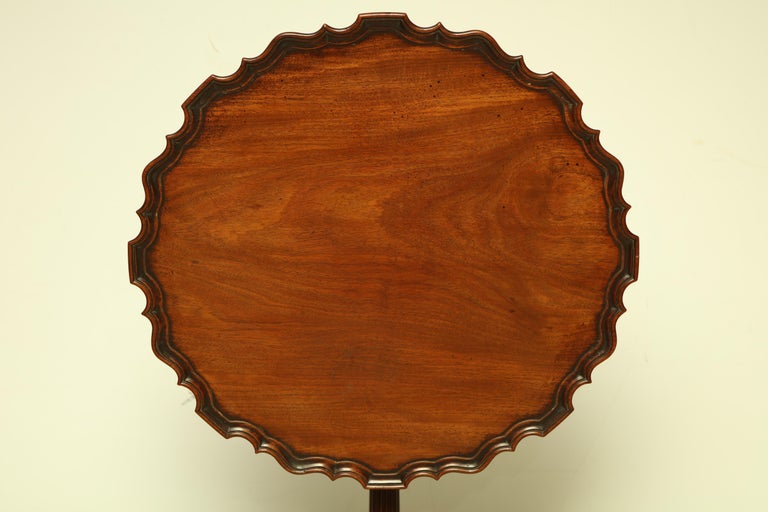 Fine American Tilt Top Pie Crust Table at 1stDibs