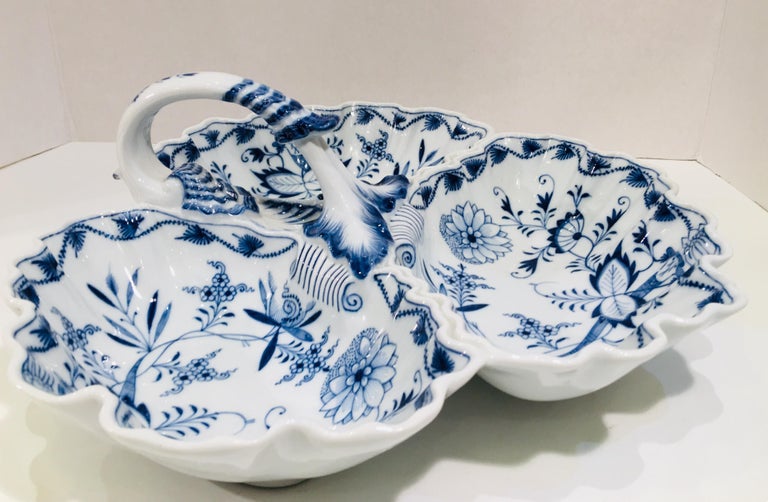 Fine Antique Meissen Porcelain Blue Onion Pattern 3 Lobed Serving Dish ...