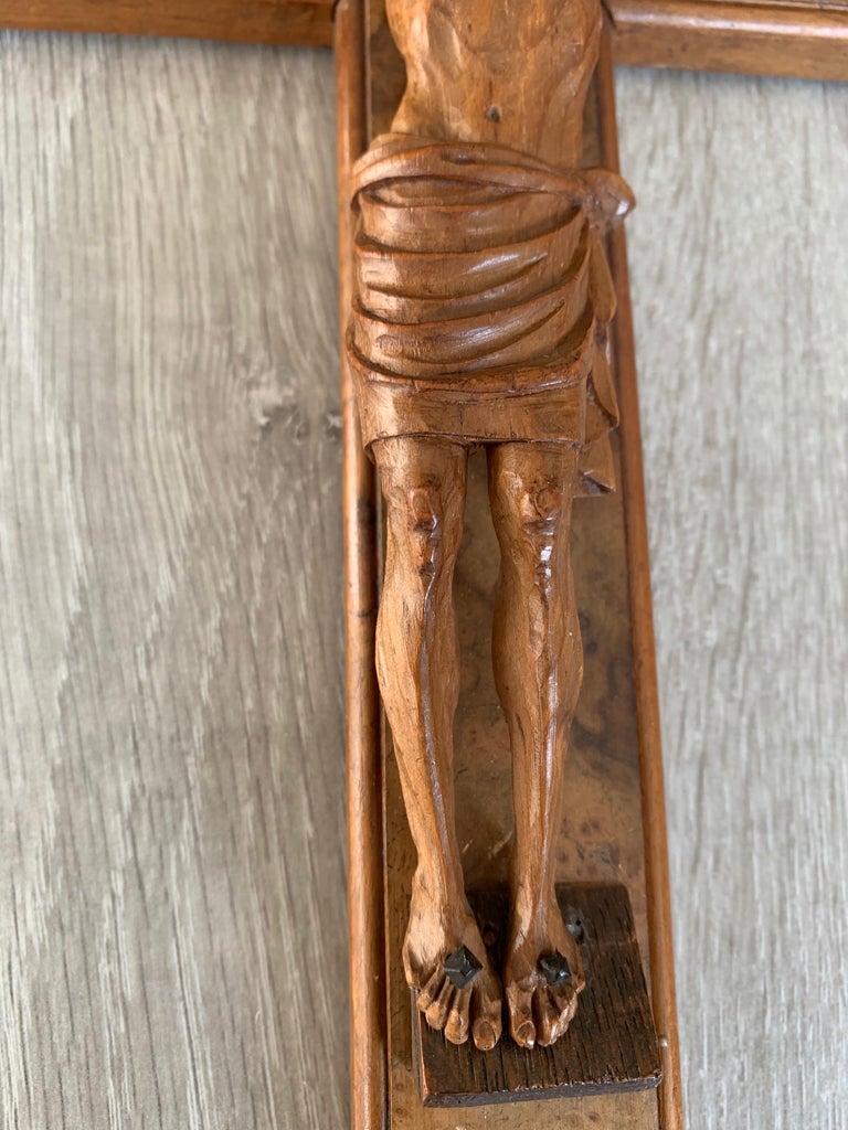 Fine Detailed Early 1900s Carved Burl Walnut Wood Wall Crucifix Corpus ...