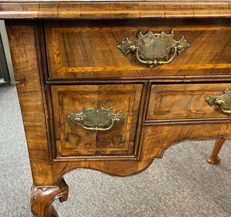 Fine English Lowboy or Dressing Table in Walnut and Burl Walnut circa ...