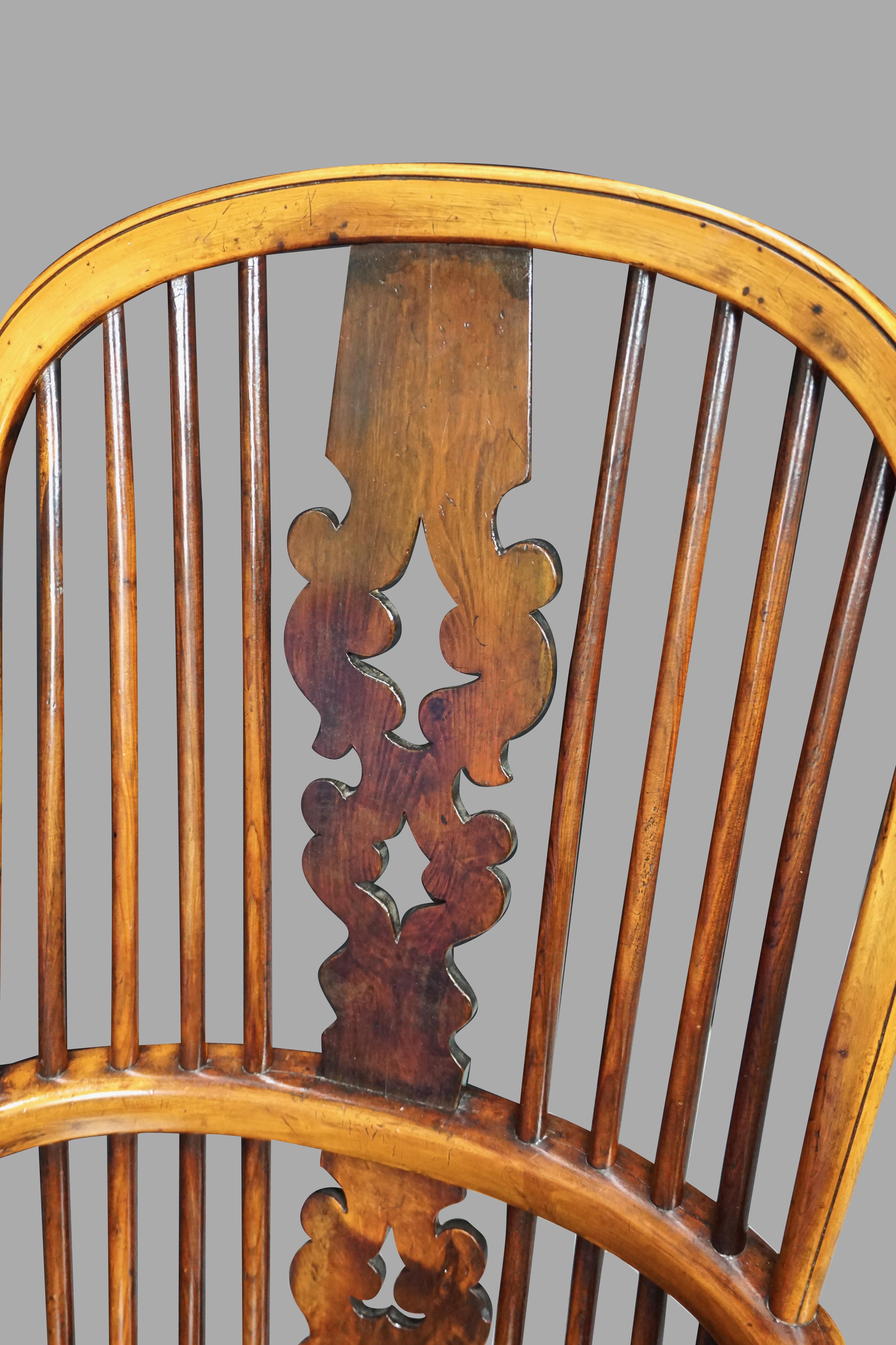 Fine Harlequin Set of 8 Yew Wood High Back Narrow Arm Windsor Chairs at ...