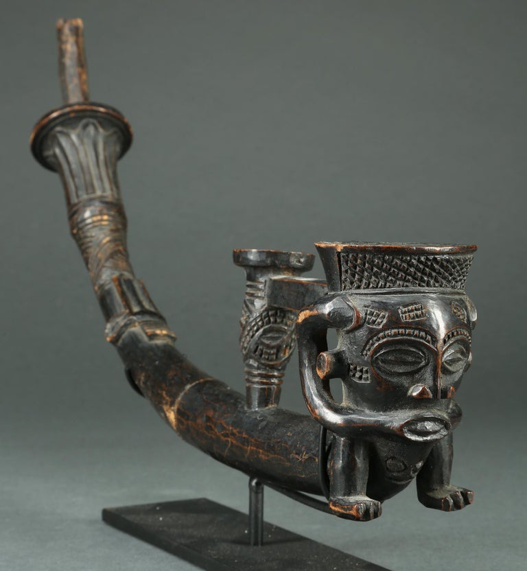 Fine Kuba Wood Figural Tribal African Pipe, early 20th century at 1stDibs