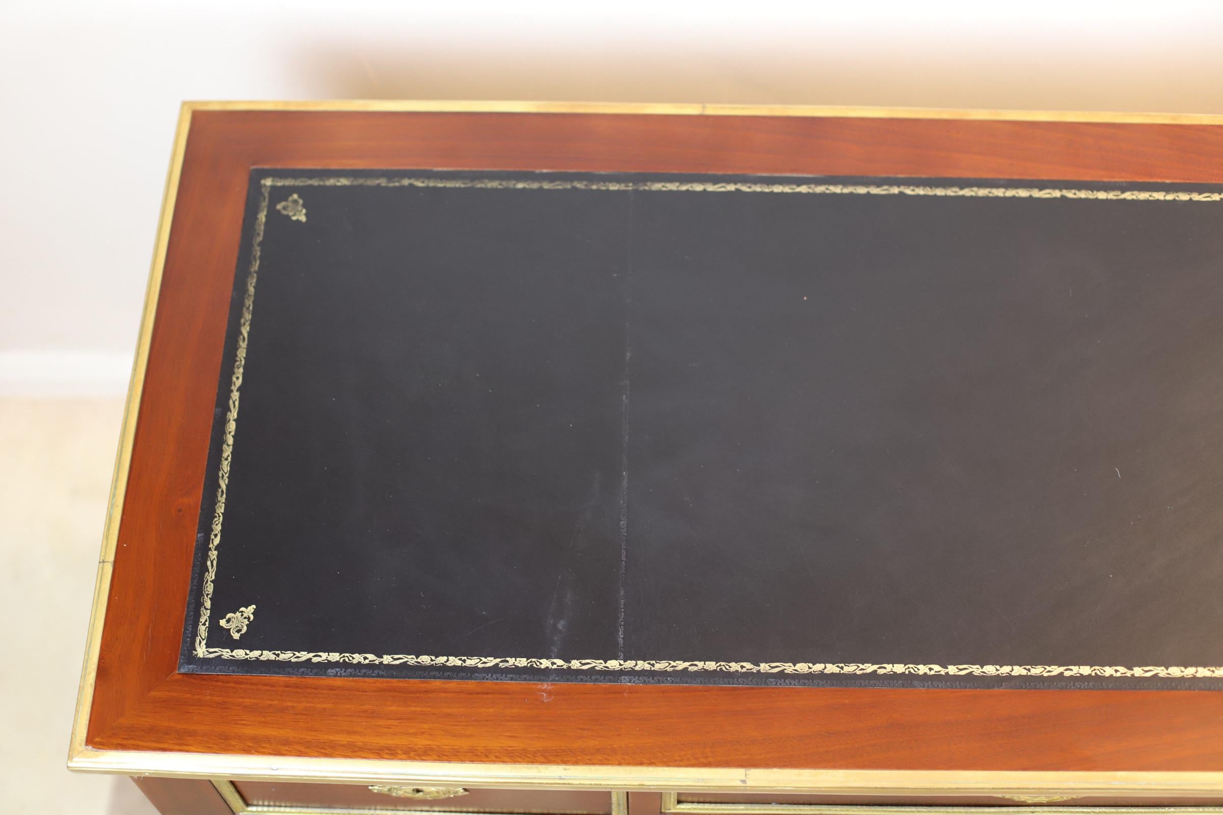 Fine Louis XVI Mahogany Three-Drawers Writing Desk For Sale at 1stDibs