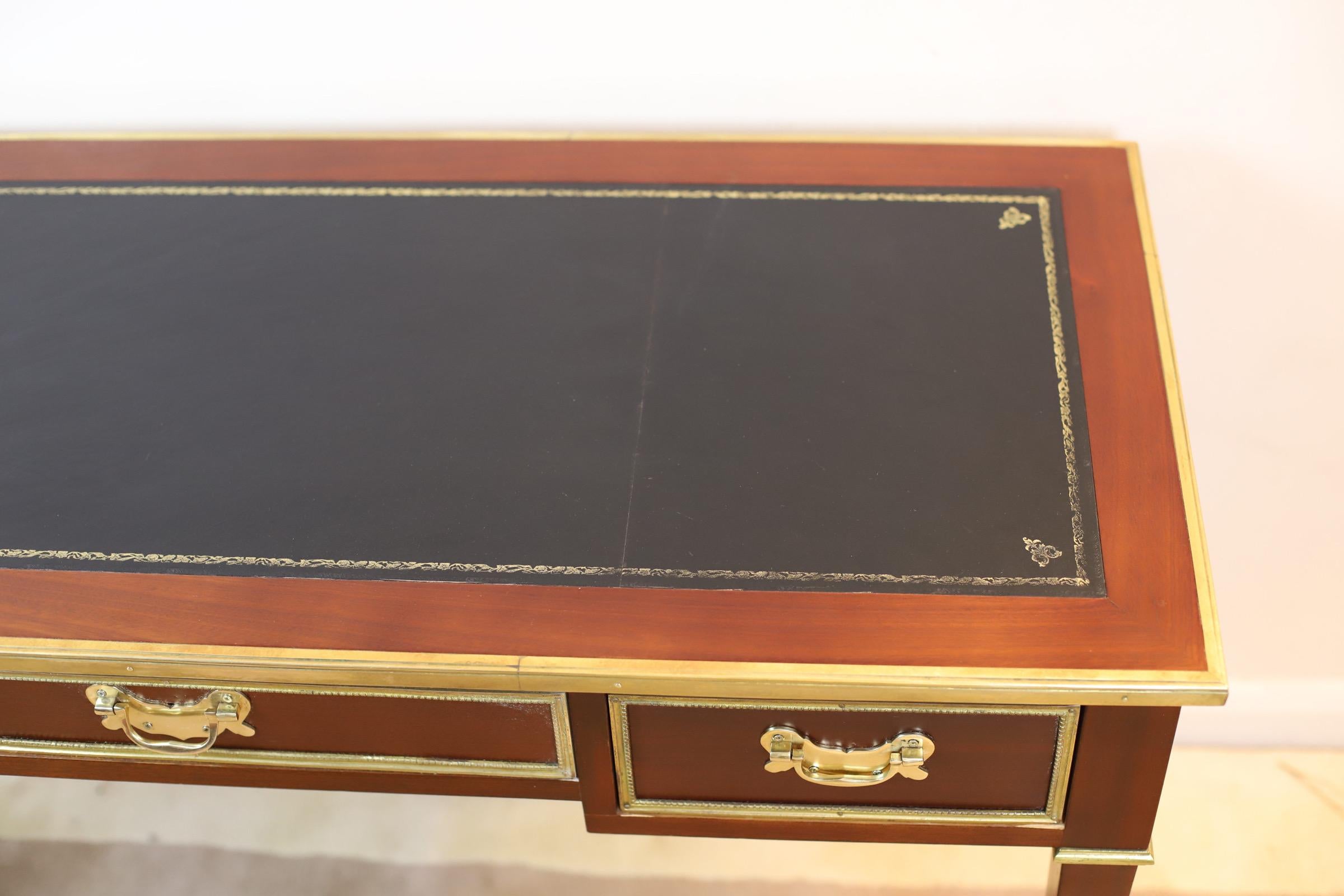 Fine Louis XVI Mahogany Three-Drawers Writing Desk For Sale at 1stDibs