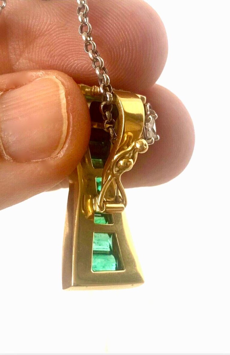 Fine Muzo Colombian Emerald No Oil Pendant 18K Gold For Sale at 1stDibs