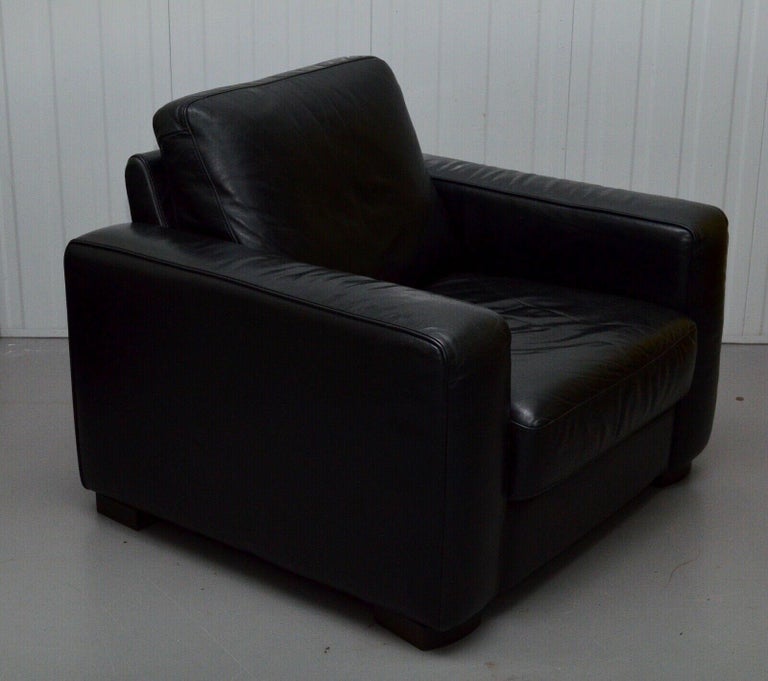 FINE NATUZZI BLACK LEATHER ARMCHAiR and FOOTSTOOL MADE IN ITALY For ...