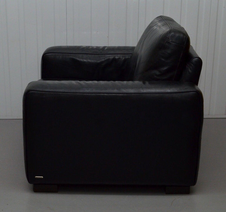 FINE NATUZZI BLACK LEATHER ARMCHAiR and FOOTSTOOL MADE IN ITALY For ...