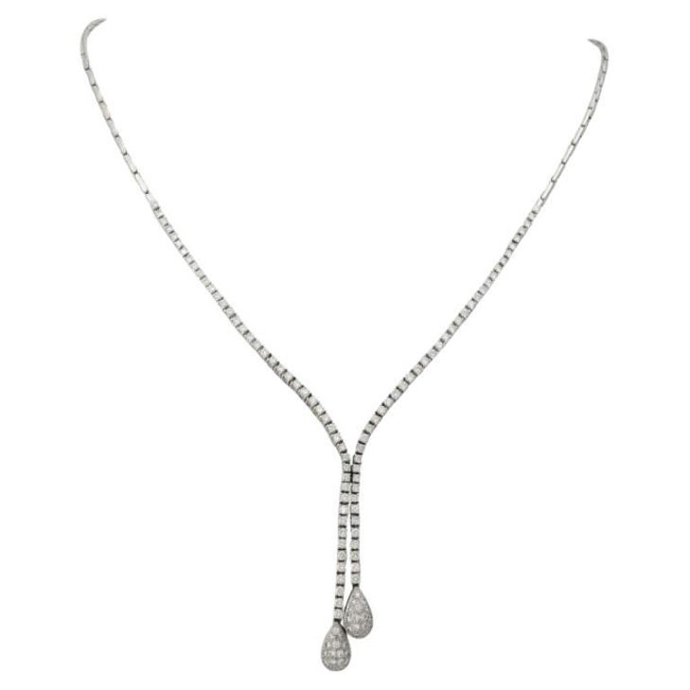 Fine Necklace with Pavé Setting, Drop Ends For Sale at 1stDibs