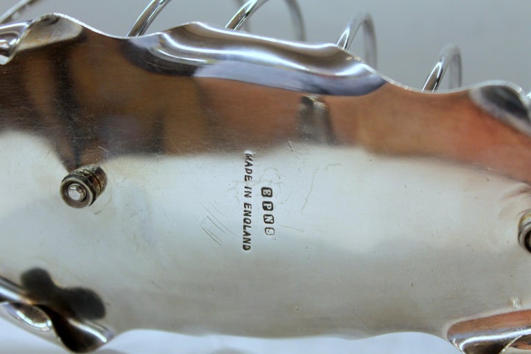 Fine Old Silver-Plate Leaf Motif Spiral Shape Five-Bar Toast or Letter ...