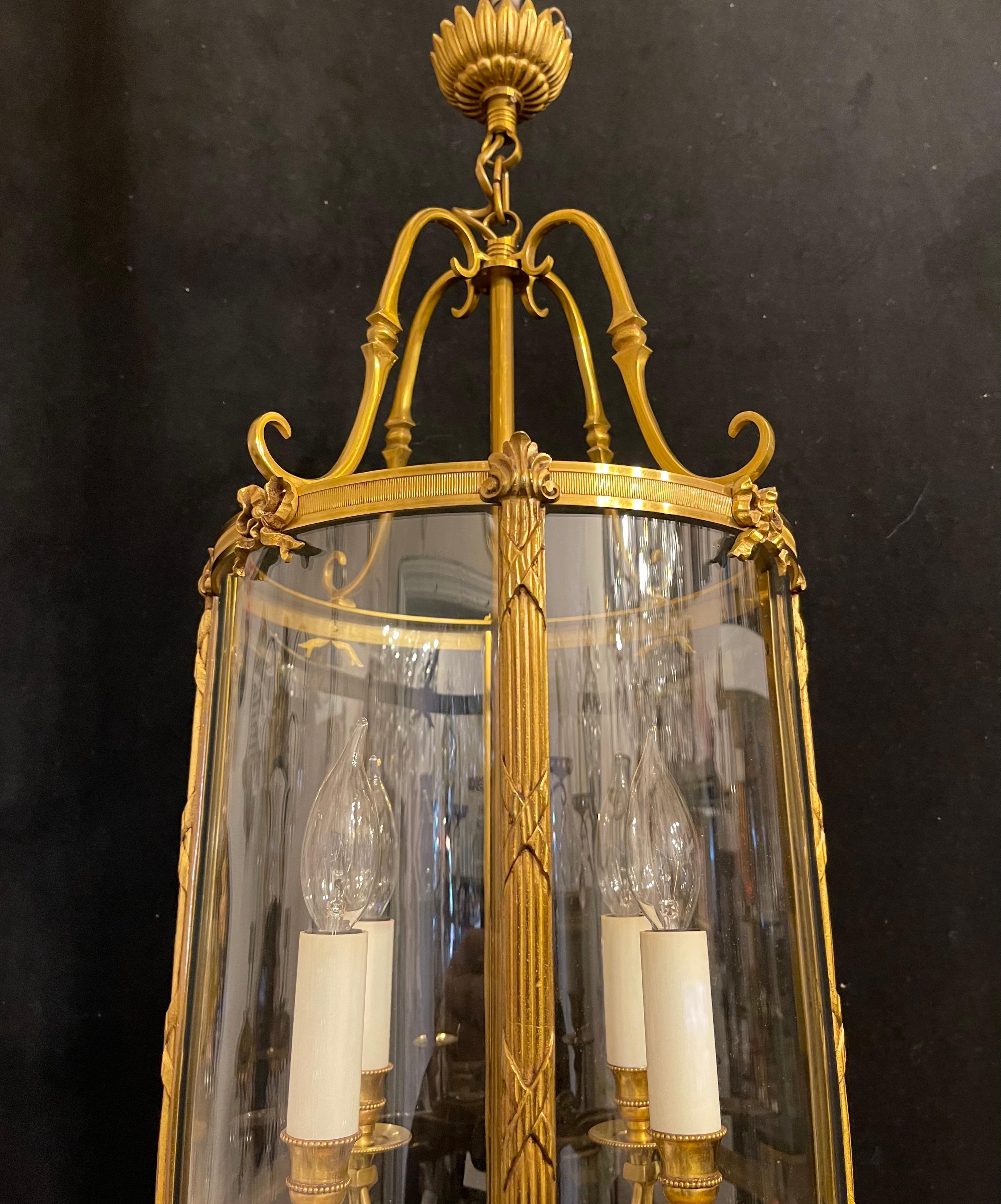 Custom Curved Glass For Lanterns In Texas
