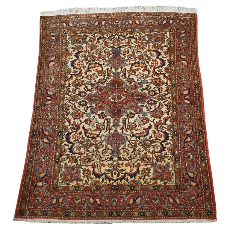 Fine Persian Isfahan Rug For Sale at 1stDibs