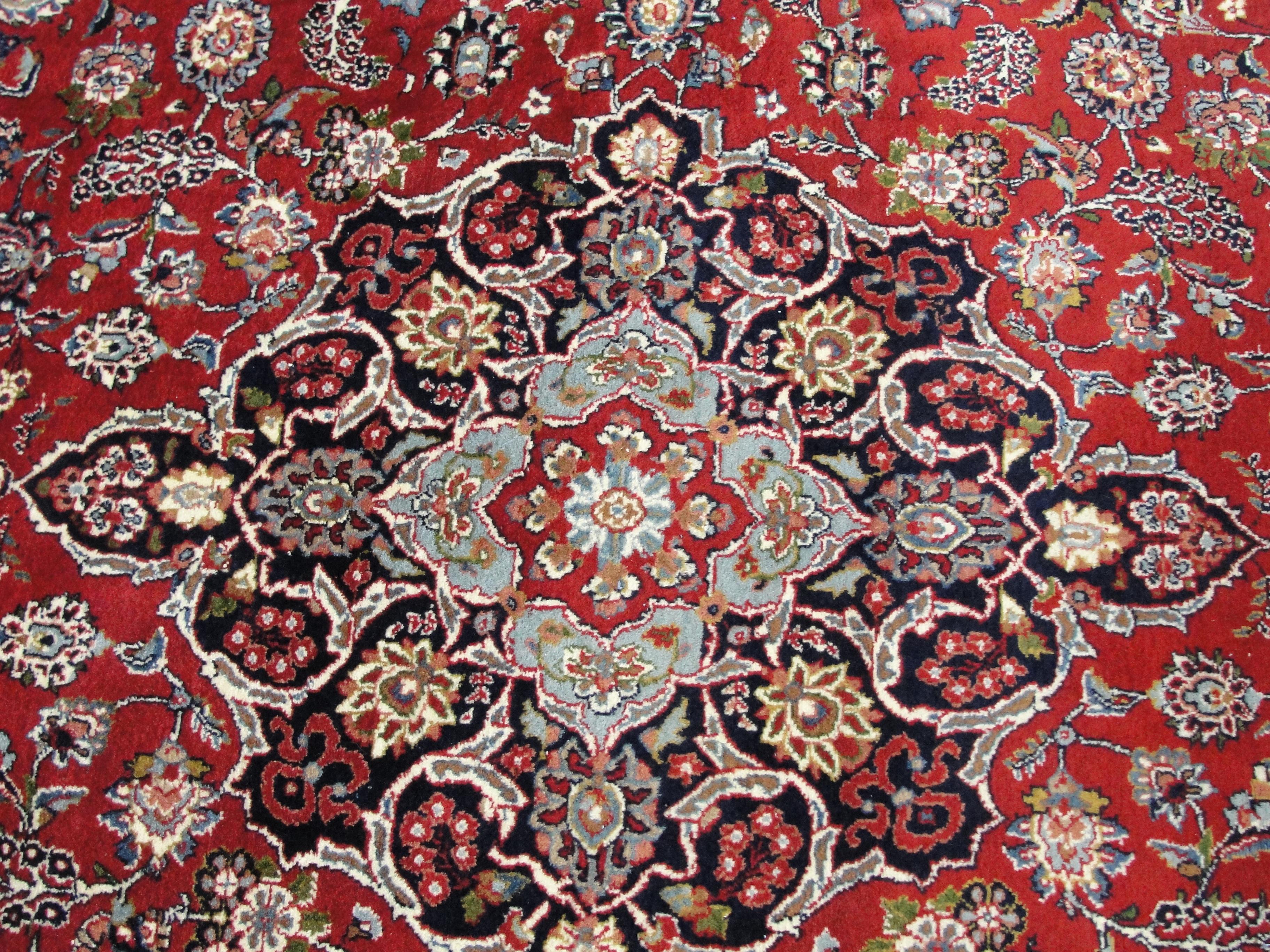 Fine Persian Kashan Rug at 1stDibs | kashan rugs for sale