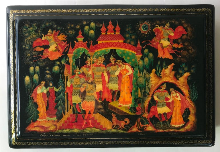 Fine Russian Lacquer Vanity Box from Palekh with Gold Leaf Painting at ...