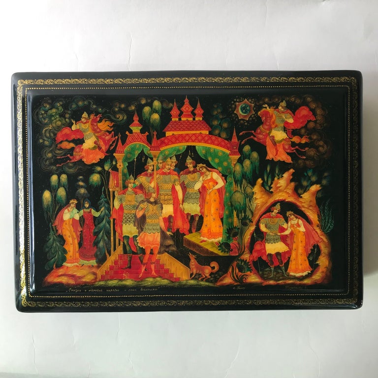 Fine Russian Lacquer Vanity Box from Palekh with Gold Leaf Painting at ...