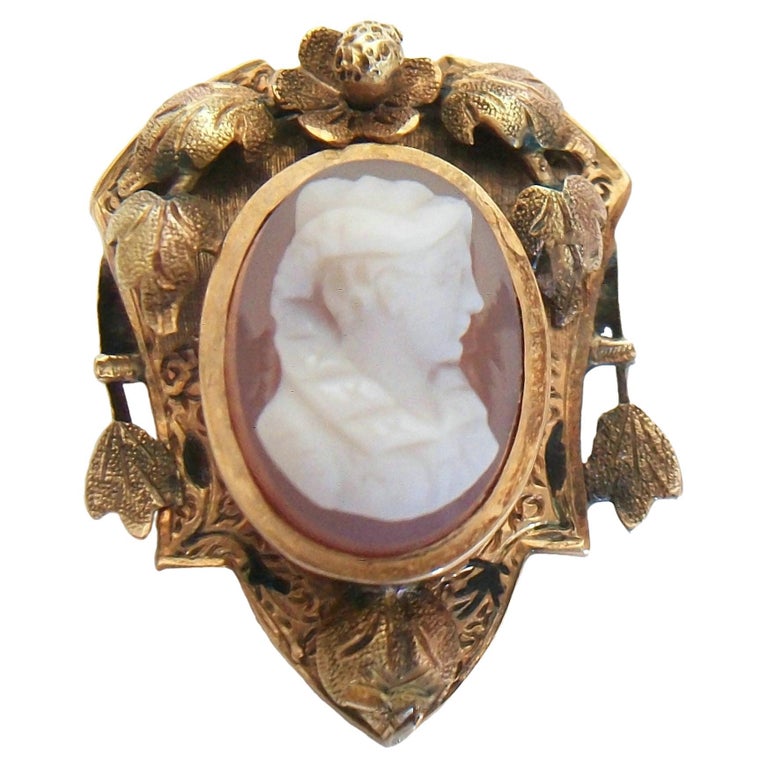 Fine Victorian Sardonyx Cameo Set in 10k Yellow Gold Frame, U.K, circa ...