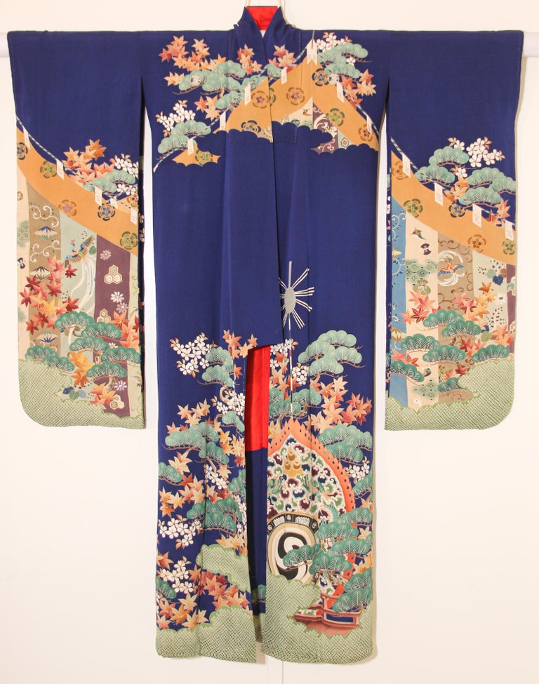 Fine Vintage Japanese Royal Blue Silk Kimono with Yuzen Design at 1stDibs