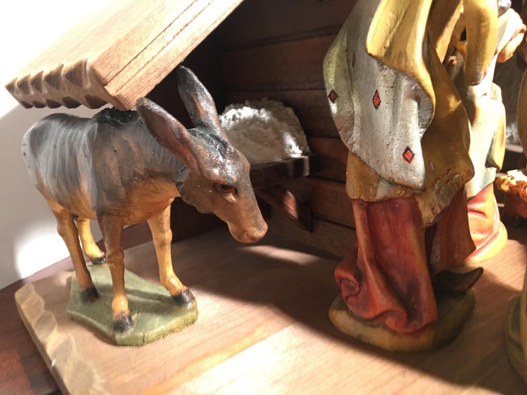 Finest Quality Italian Nativity Set Hand Carved Wood 16-Piece Oswald ...