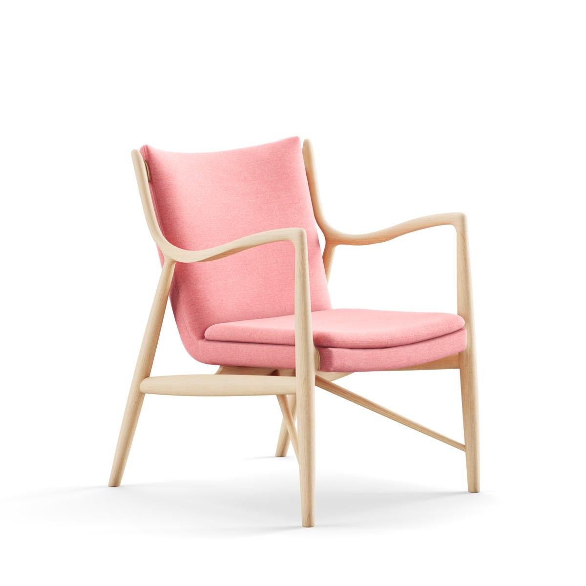 Finn Juhl 45 Chair, Wood and Pink Fabric For Sale at 1stDibs