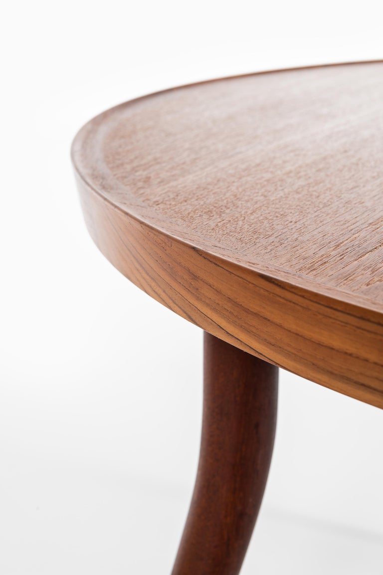 Finn Juhl Dining Table Model NV-56 by Niels Vodder in Denmark For Sale ...