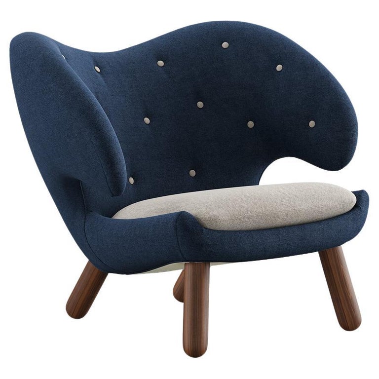 Chaise Pélican Finn Juhl tapissée de tissu En vente sur 1stDibs