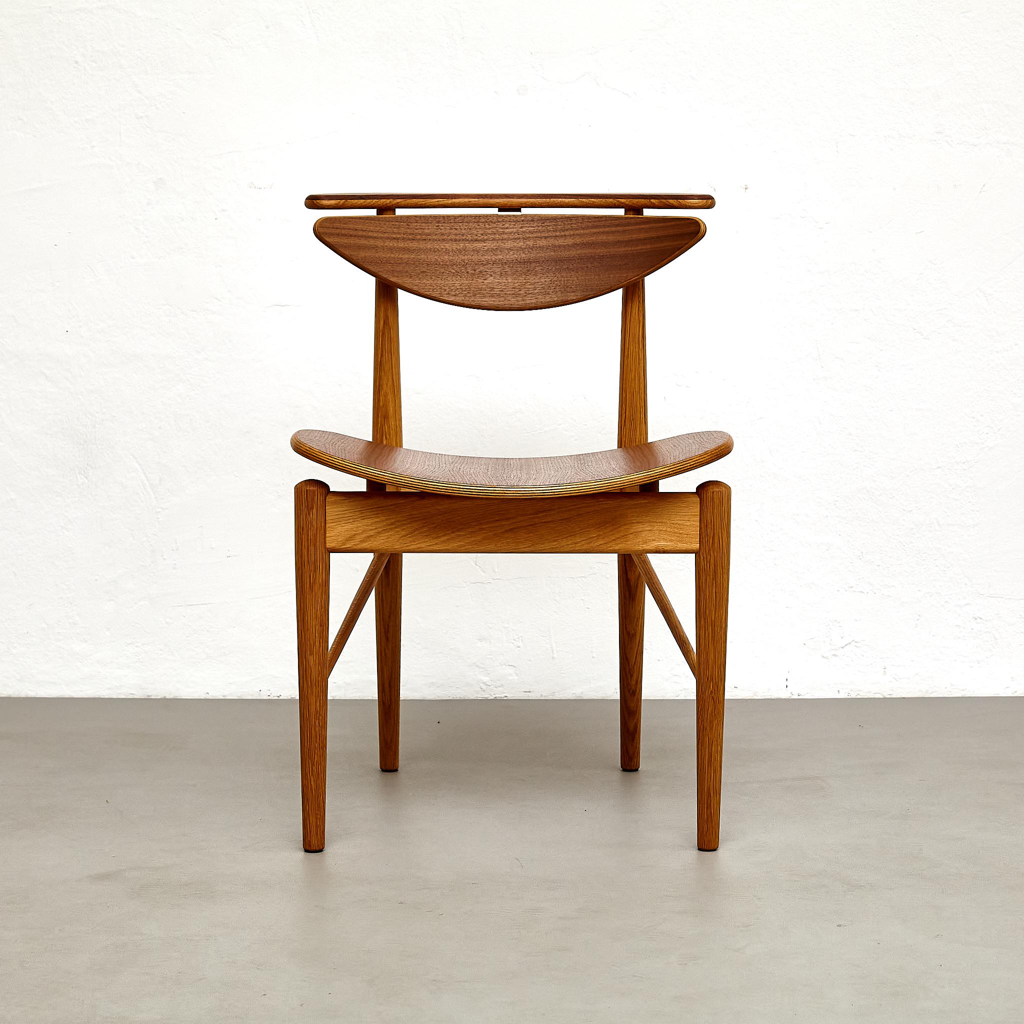 Finn Juhl Reading Chair, Veneer Seat Wood For Sale at 1stDibs
