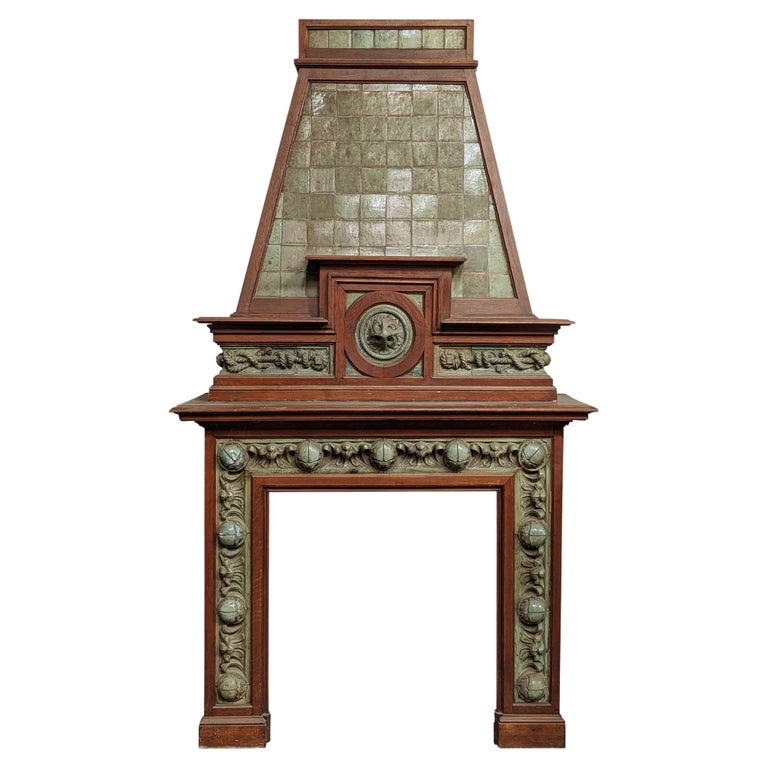 Kamin aus Eiche und grünem Sandstein, 1904 im Angebot bei 1stDibs