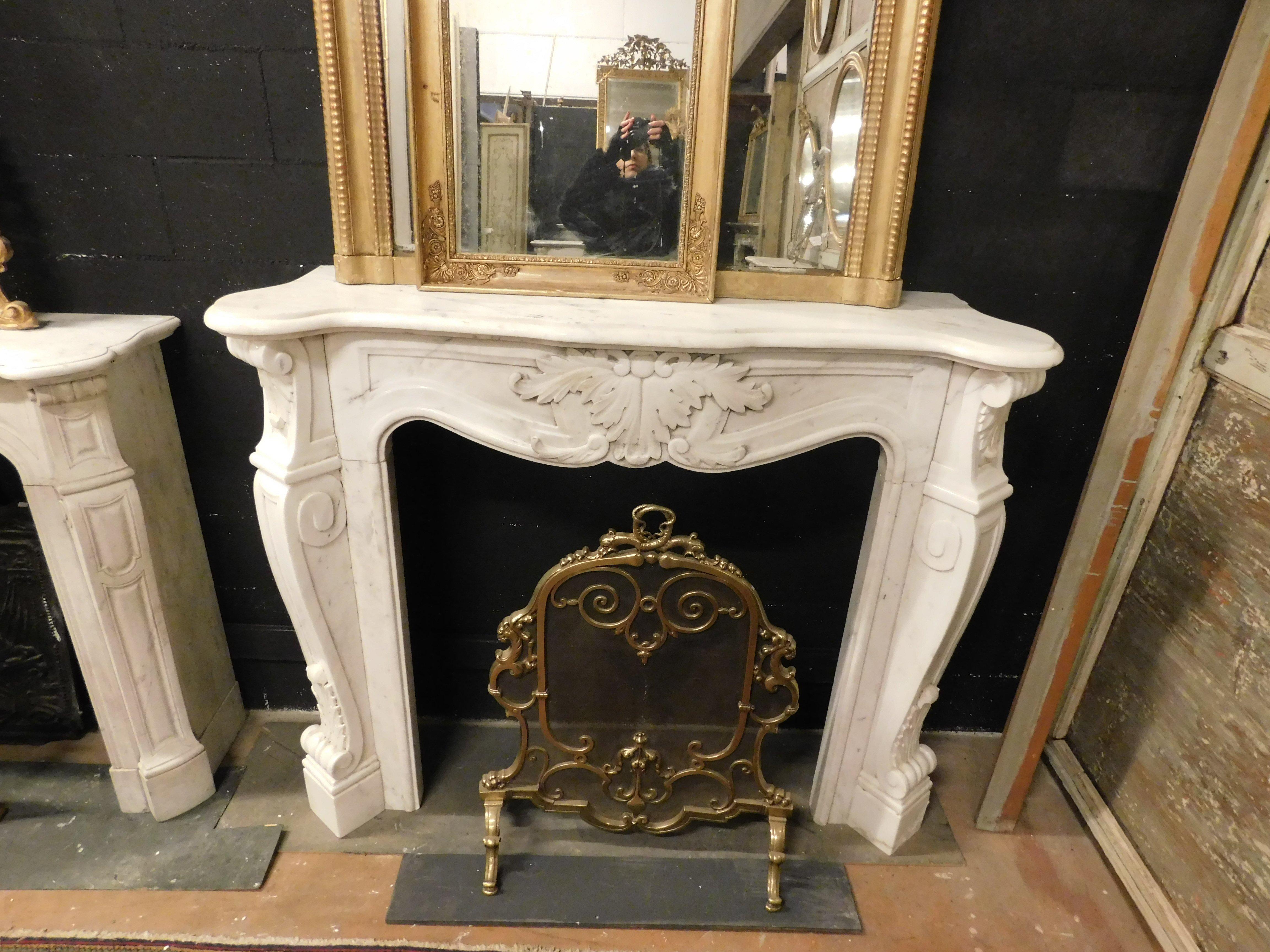 Fireplace mantle in white Carrara marble, carved with shell, Italy For ...