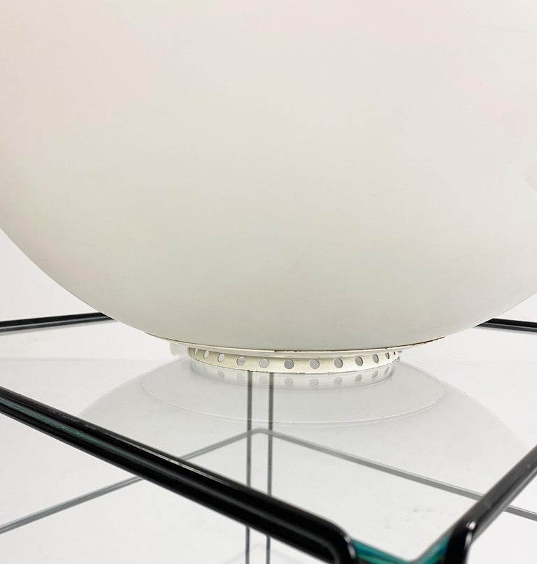 First Edition Big 'Uovo' Glass Lamp by Ben Swildens for Fontana Arte, c ...