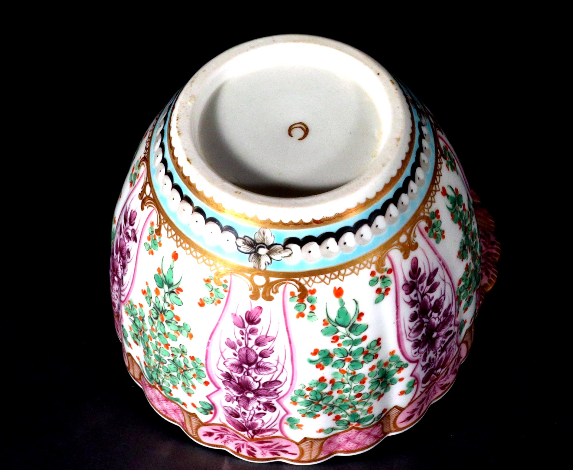 First Period Worcester Porcelain Holly Berry Pattern Sugar Pot and ...
