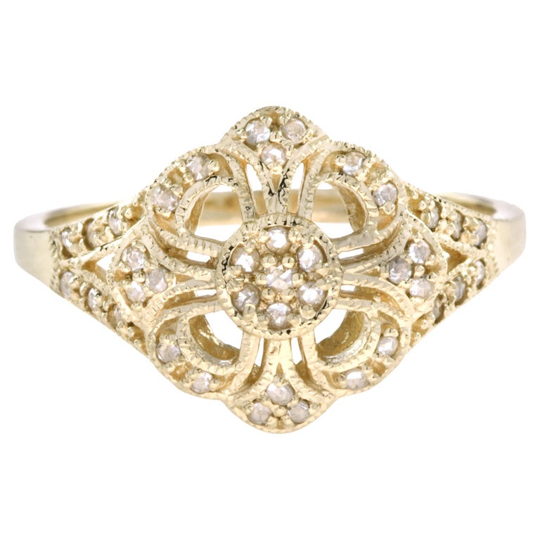 Customizable Vintage Style Diamond Flower Ring in 18K Yellow Gold For ...