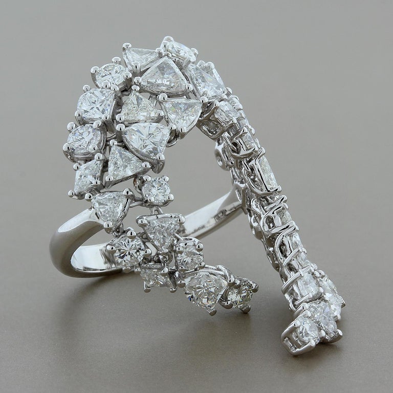 Flexible Mixed Cut Diamond Gold Ring For Sale at 1stdibs
