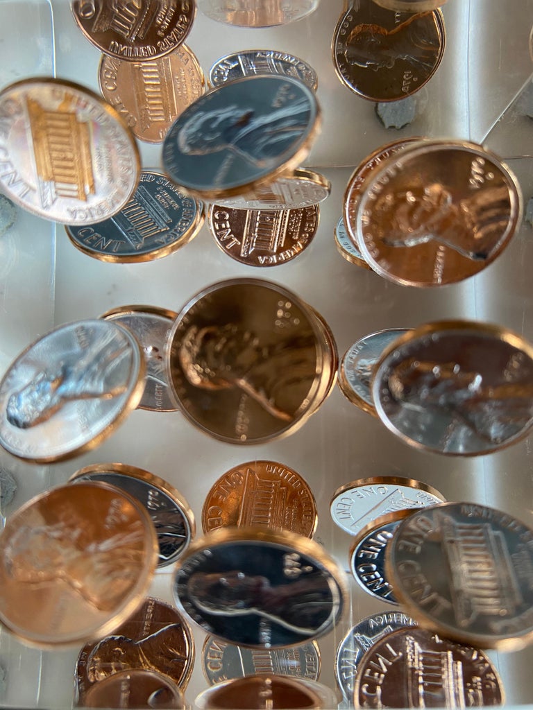 Floating 1970's Pennies in Lucite Cube Paperweight / Sculpture For Sale ...