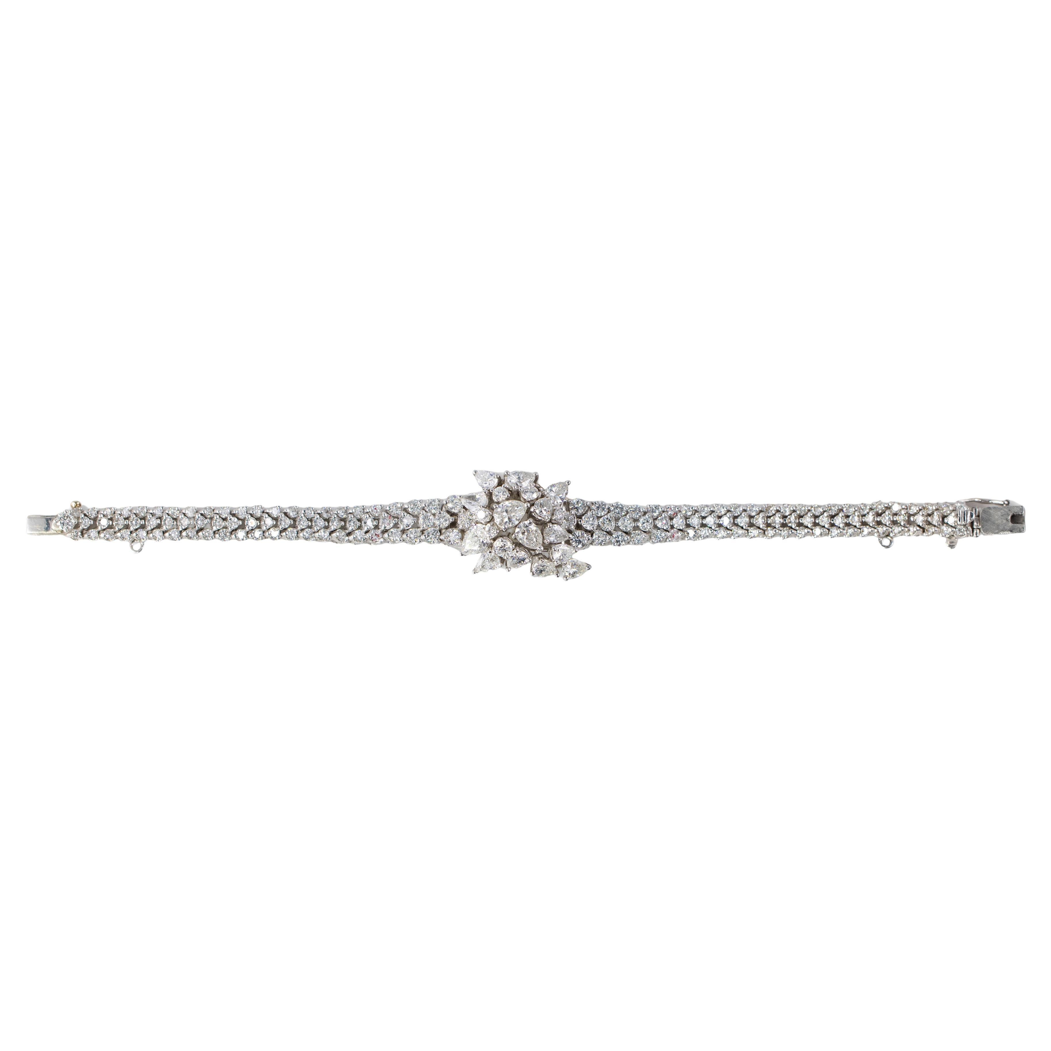 Floral Cluster and V-Link Diamond Bracelet For Sale at 1stDibs